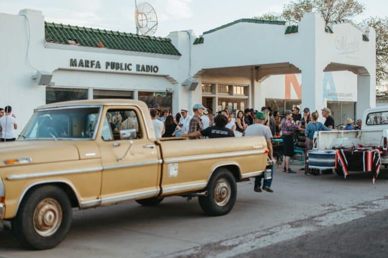 Beautiful and Baffling: The Kickapoo Valley - Barn Raiser